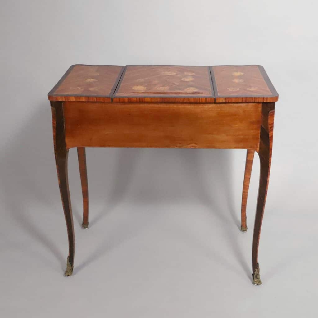 Coiffeuse époque Louis XV | Antiquités Bastian